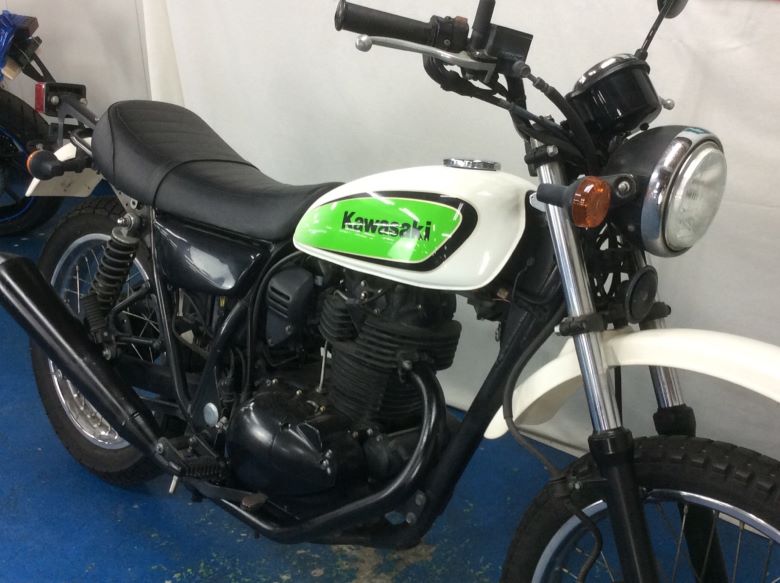 中古 KAWASAKI カワサキ 250TR 2008 バイク詳細