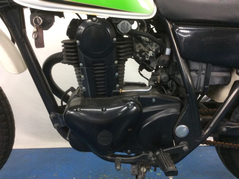 中古 KAWASAKI カワサキ 250TR 2008 バイク詳細
