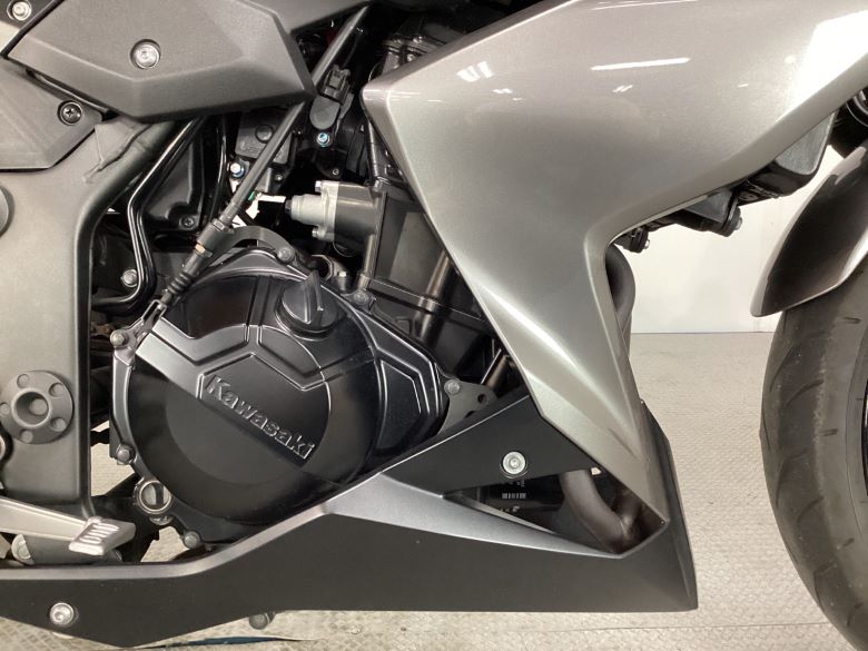 中古 KAWASAKI カワサキ Z250 2017 【360°VIEW!】 はとや(HATOYA)-スペック詳細
