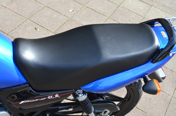 新車 SUZUKI EN125-2F はとや(HATOYA)-スペック詳細